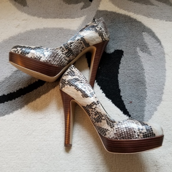 Guess | Shoes | Guess Snake Textured Phatform Heels | Poshmark